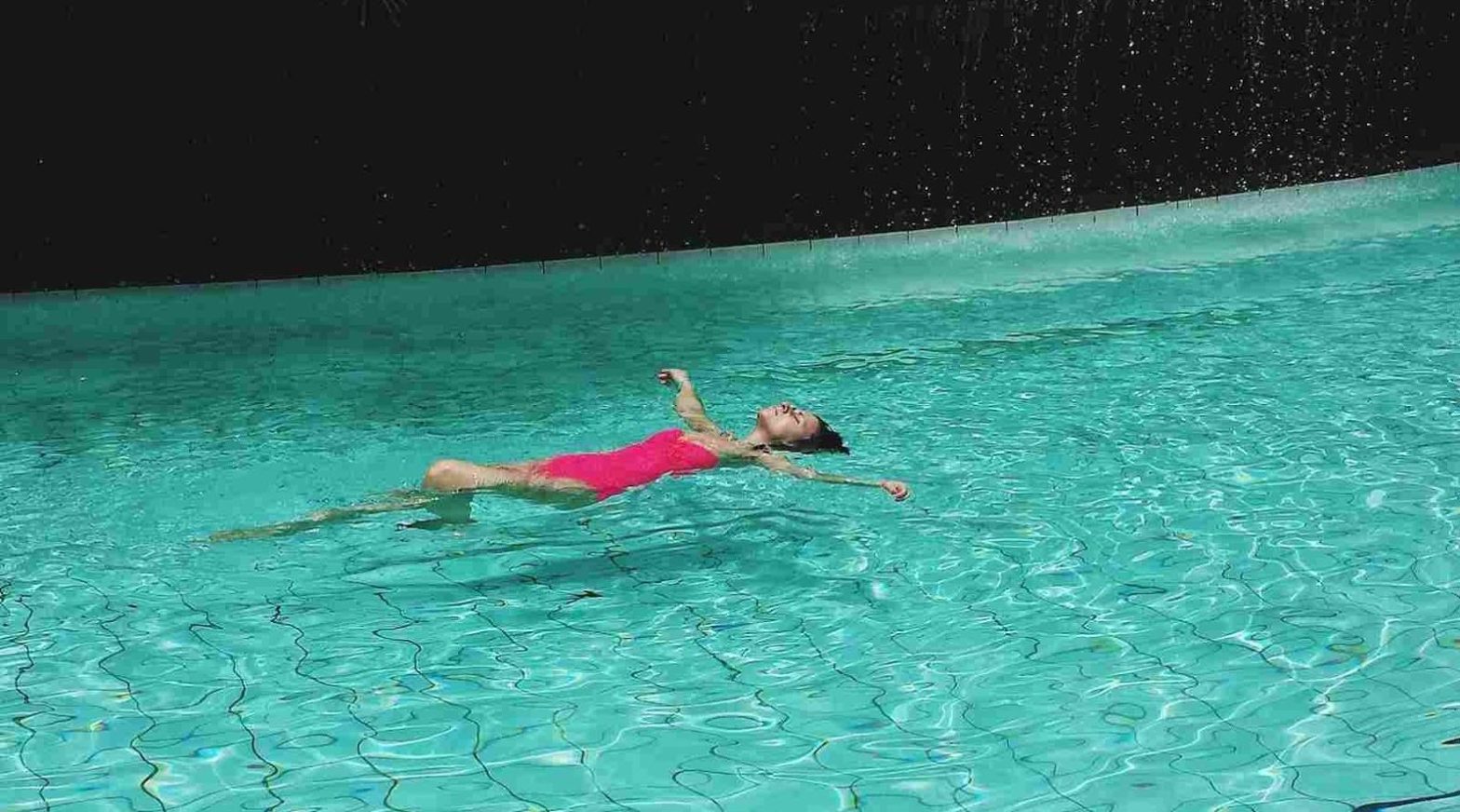 10 Swimming Tips For Beginners To Boost Your Confidence